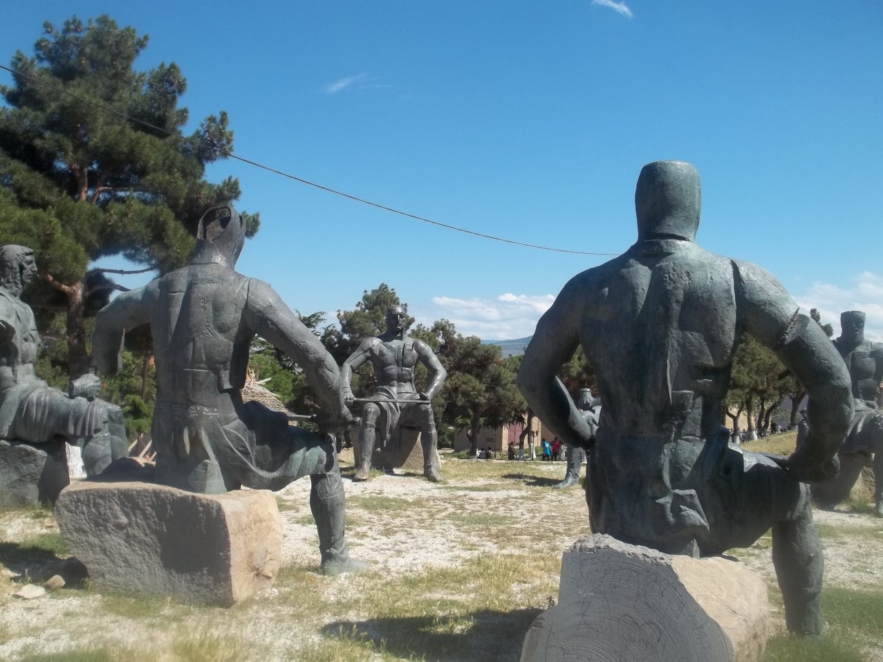 About Sights – The Memorial of Georgian Warrior Heroes in Gori ...