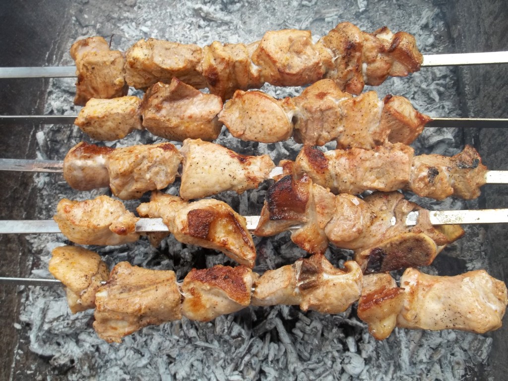 About Food – Mtsvadi Chashushuli | Georgia About